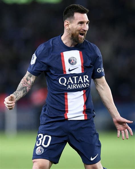 R A I D E N on Twitter RT ActuFoot OFFICIEL Leo Messi est élu