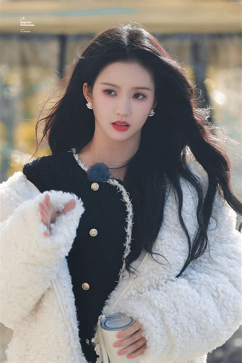 ปักพินโดย Ren ใน Liu Xiening
