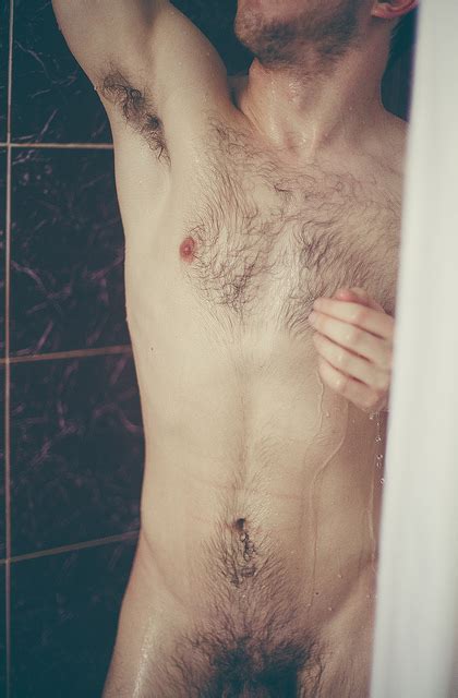 Homme Nu Douche Archives Un Homme Nu
