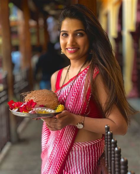 Jahnavi Killekar Wiki Biography Age Movies Husband जान्हवी किल्लेकर Janhavi