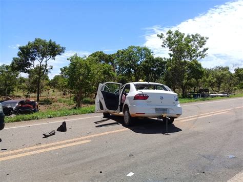 Homem Fica Ferido Após Carros Baterem De Frente Na To 050 Entre Palmas