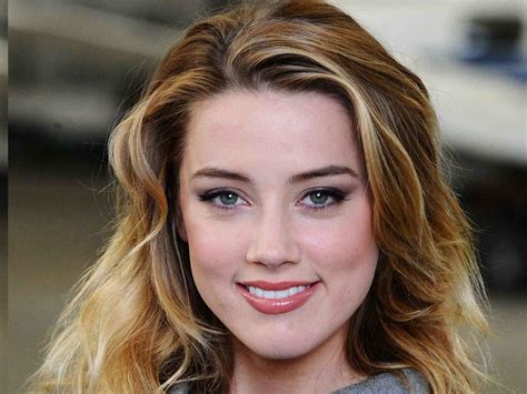 Amber Heard Bio Career Facts Relation Net Worth 2020