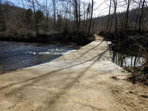 Benua Loop Trail And Green Mansions Trail