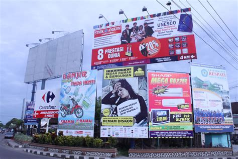 Kelebihan Dan Kekurangan Papan Reklame