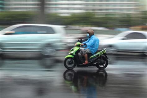 Cuaca Besok Di Jakarta Senin 11 11 Menurut Info BMKG Apakah Hujan