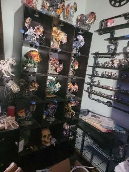 18 Cubby Shelf Unit No Contents Advantage Auction