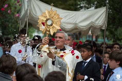 Procesión del Corpus Christi en el Colegio Tajamar Fotografías de Álvaro García Fuentes