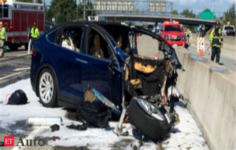 Tesla Sued Over Fatal Crash Blamed On Autopilot Navigation Error Et Auto