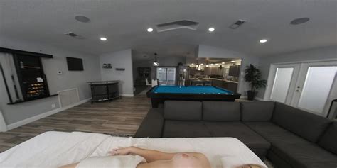Hot Busty Babe Wants Dick Gia Ohmy Eporner