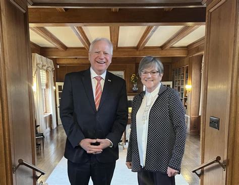 Kansas Gov Laura Kelly Assumes Leadership Of Democratic Governors