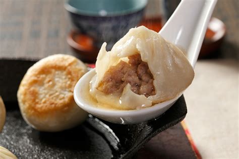 【楽天市場】上海料理 状元樓 3種焼き小籠包6個入り 人気 おすすめ バラエティー セット 横浜中華街 中華 点心 飲茶 惣菜 小籠包