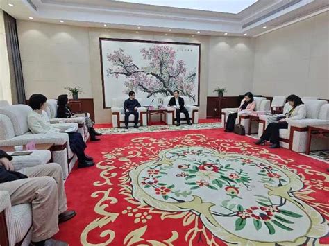 校党委常委、副校长艾青松一行赴黄石市调研科技工作 湖北大学科学技术发展研究院