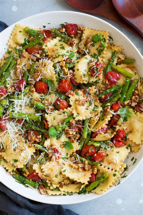 Chicken Ravioli Skillet With Basil Pesto Asparagus And Tomatoes Artofit