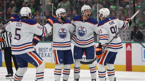 Edmonton en vinst från final efter svenskens första slutspelsmål