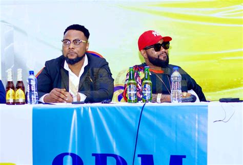 Ferre Gola Paye Les Frais Dhospitalisation De Quelques Membres De La Famille De Muyombe Gauche