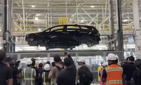 Lucid Is Building Its First Gravity Suv Release Candidate