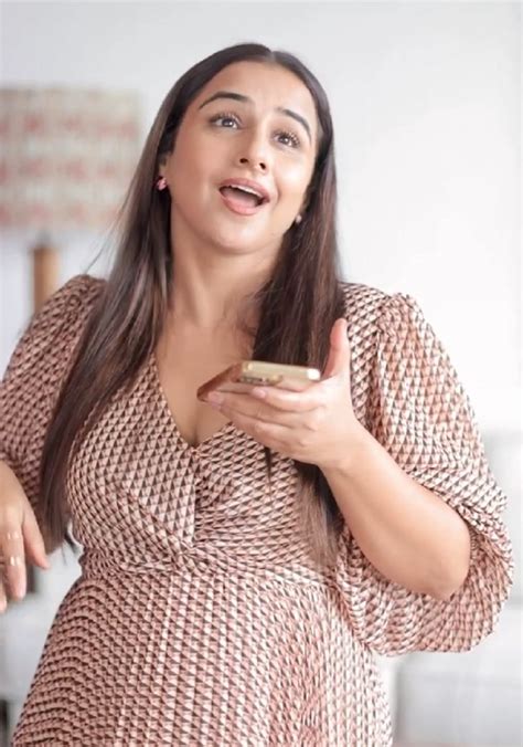 मला डर्टी पिक्चरनंतर व्यसन लागलेलं मी दिवसातून 2 3 वेळा विद्या