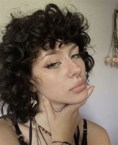 ᴘɪɴᴛᴇʀᴇsᴛ ⋆ ᴊᴏᴜɪʀxʙɪᴛᴄʜ ⌟ Curly Hair Tips Curly Hair Styles Easy Curly Hair Men