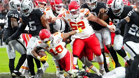 How Kc Chiefs Tricked Raiders Player On Short Yardage Plays Kansas
