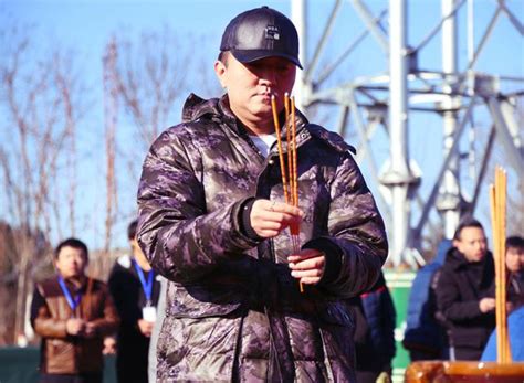 《掰直男朋友》开机 王少伟朱可人加盟手机新浪网