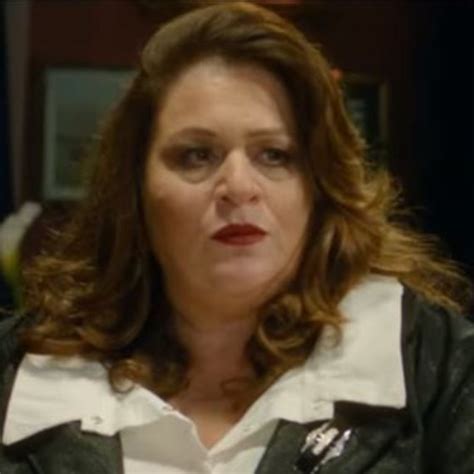 השחקנית אסתי זקהיים על הסרט החדש ולנטינוס בכיכובה 103fm