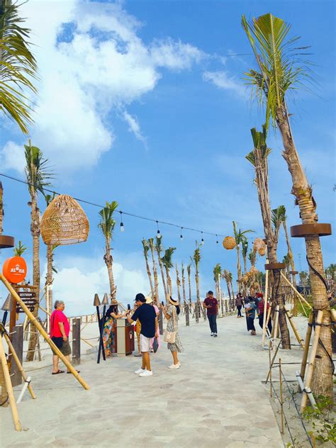 WISATA KULINER ESTETIK PANTAI JAKARTA ALOHA PASIR PUTIH PIK 2 Salam