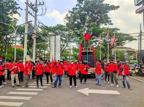 Umsk Gresik 2025 Buruh Ingin Upah Sektoral Lampaui Umk Gresik Satu