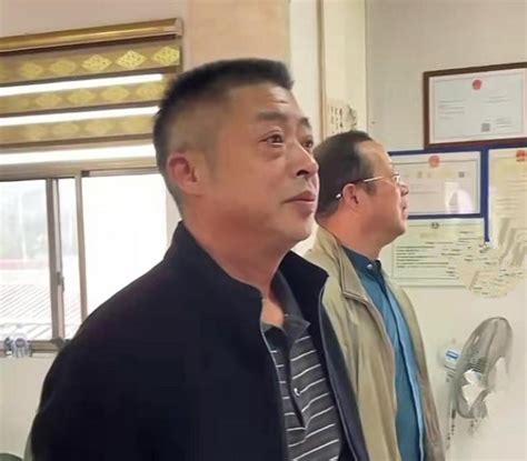 许敏和姚师兵再次露面，登门拜访九江名企，许敏脸上重新有了笑容