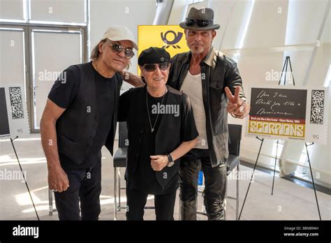 Eigene Briefmarken Für Die Deutsche Rock Formation Scorpions Im Bild