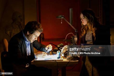 Hot Sexy Jacqueline Byers Bikini Pics