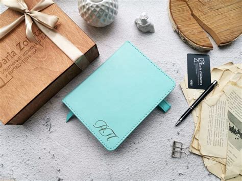 Кожаный мятный ежедневник с цельным блоком модель Элегант — Именные кожаные блокноты и ежедневники