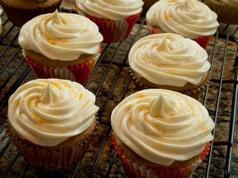 Як приготувати крем для бісквіта рецепт молочно масляного крему Главред