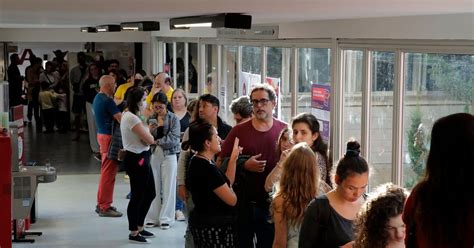 Fermeture Des Bureaux De Vote Dans Tout Le Brésil