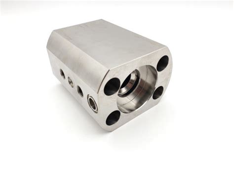 워터젯 절단기 강화 펌프 부품 엔드 벨 의 고품질 워터젯 절단기 강화 펌프 부품 엔드 벨