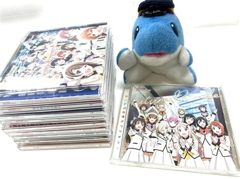りんかい線 公式 お知らせ On Twitter りんかるだよ🐬 今日は虹ヶ咲学園スクールアイドル同好会の5thライブ1日目だね！ グッズ