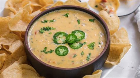 Easy Homemade Queso Recipe