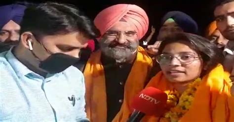Will Go To Singhu Sit With Farmers Activist Nodeep Kaur Out Of Jail