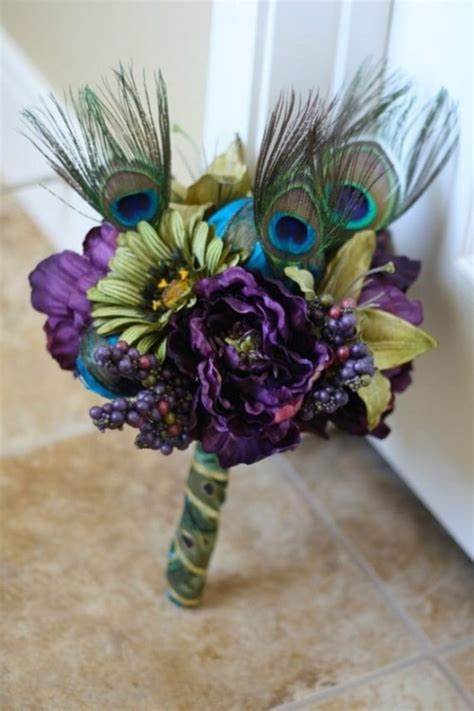 Peacock And Ostrich Feather Centerpiece For Peacock Themed Parties