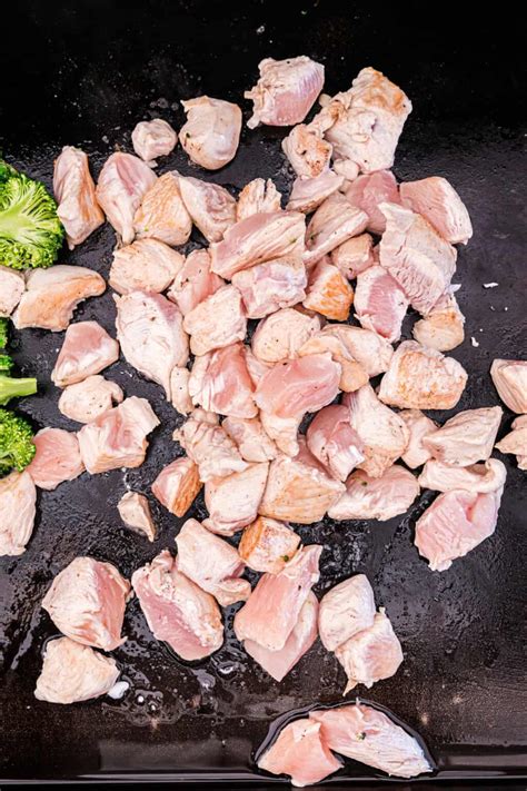 Blackstone Chicken Stir Fry Gimme Some Grilling