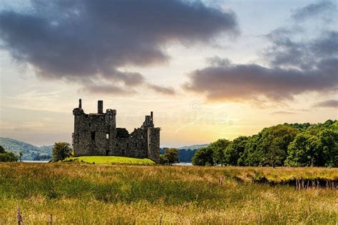 Kilchurn Castle Sunset Facade Stock Image Image Of Historic Kilchurn