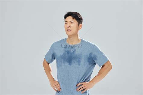 땀에 젖은 옷 사진 무료 다운로드 Lovepik