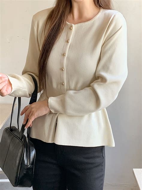 리리앤코 1천장 돌파 44 120 리프델링 금장단추 페플럼 니트 가디건 가을데일리룩오피스룩출근룩하객룩상견례룩격식룩캐주얼룩자체제작120사이즈빅사이즈