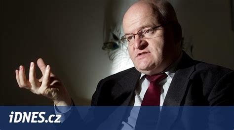 Za televizi by mohli platit i ti kteří ji nemají nevylučuje Herman