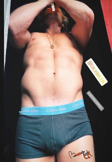 Alberto Mezzetti Nudo Si Candida A L Isola Dei Famosi BitchyX