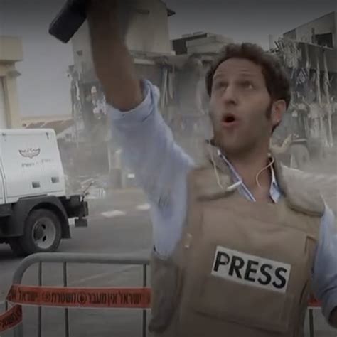 Terrore In Israele Razzi Sul Giornalista Biellese Elia Milani