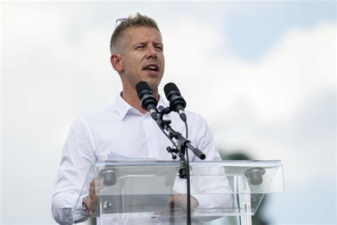 Hoping To Deal A Blow To Hungarys Orbán Challenger Holds Mass