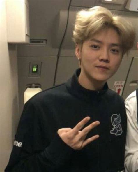 Pin En • Asian Solo Artists