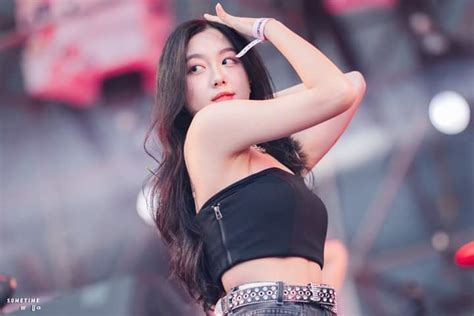 น้องอ๊ะอาย กรณิศ On Stage 1 Set 5g Warning