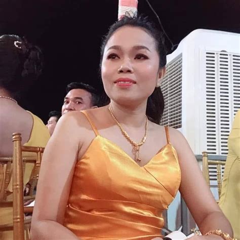 រចនាពេជ្រ Online Shop