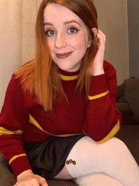 Flirty Ginny Cosplay By Me Scrolller